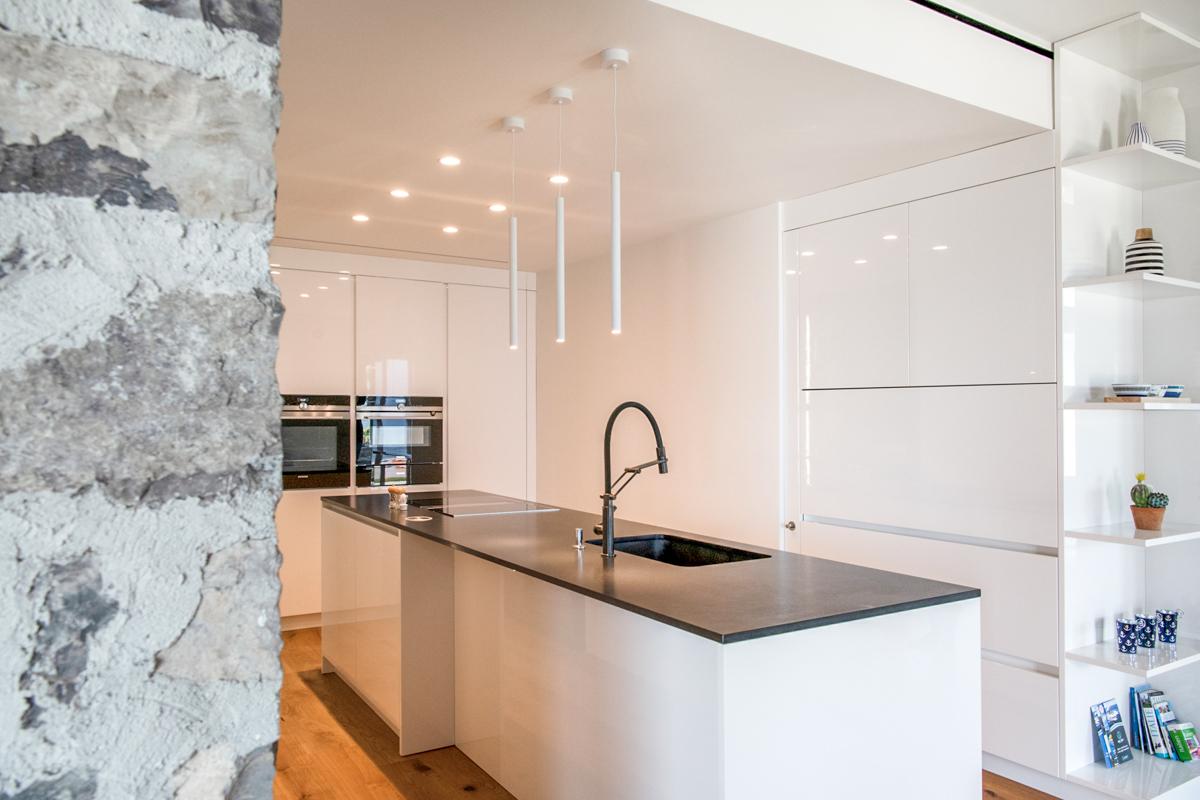 Domus Vista from Oliver's Travels. Domus Vista is in Lake Como, Italy ...