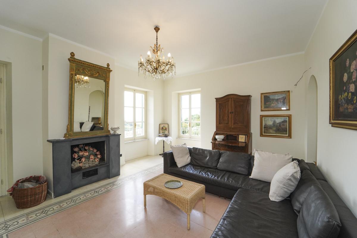 Villa Colombo from Oliver's Travels. Villa Colombo is in Cinque Terre ...